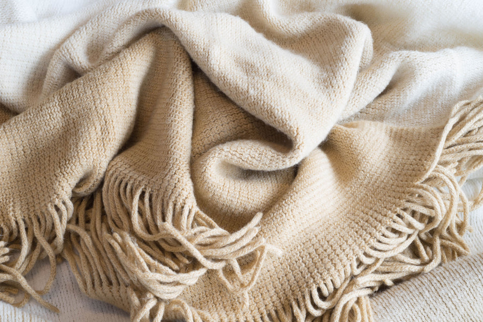 BLANKETS & THROWS – Home Harmony